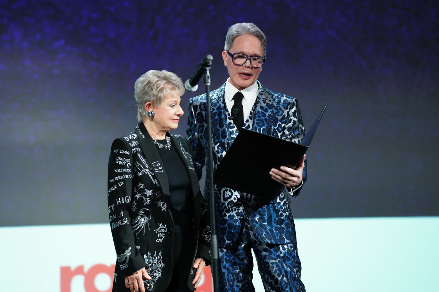 How Do You Accept An Award?